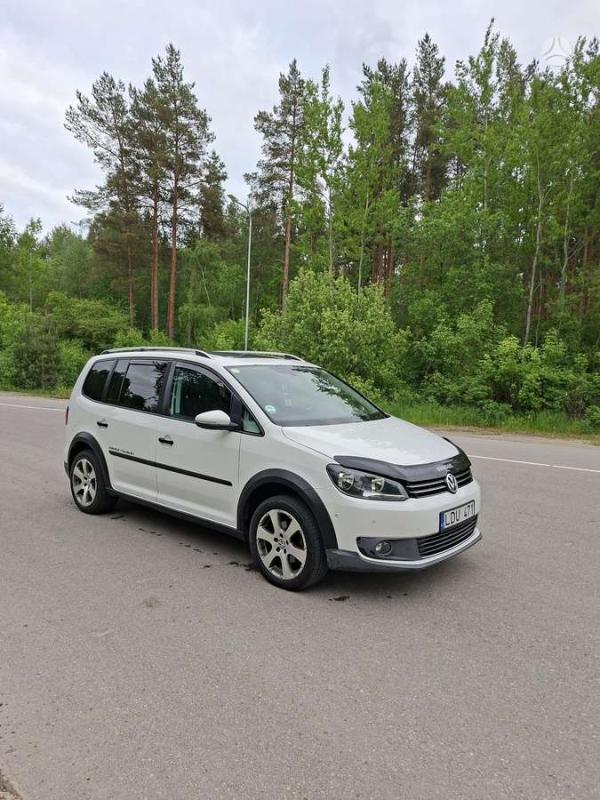 Balts Volkswagen cross-touran 2013 Ukmergė, ar dzinēja tilpumu 1.60 L un nobraukumu 211 tūkst. km par 5450 €, foto 8 vietnē AUTOMOTO.COM.LV
