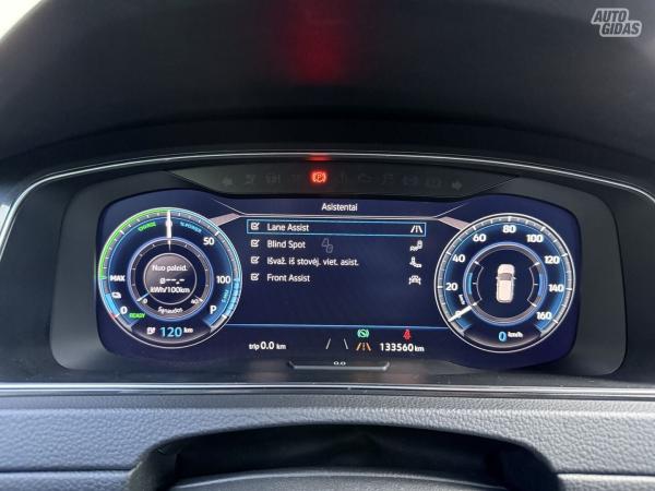 Melns Volkswagen e-Golf 2019 Viļņa, ar dzinēja tilpumu 0.00 L un nobraukumu 134 tūkst. km par 13500 €, foto 6 vietnē AUTOMOTO.COM.LV