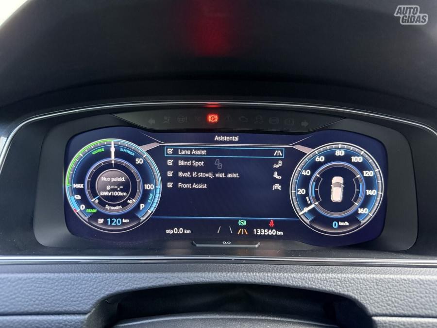Черный Фольксваген e-Golf 2019 в Вильнюс, объемом двигателя 0.00 л и пробегом 134 тыс. км за 13500 €, фото 6 на AUTOMOTO.COM.LV