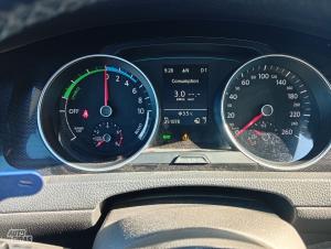 Grey Volkswagen e-Golf 2015 in Marijampole, with an engine capacity of 1.40 L and mileage of 251 thousand km for 9000 €, photo 6 on AUTOMOTO.COM.LV