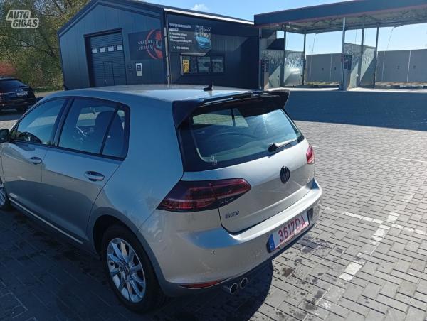 Pelēks Volkswagen e-Golf 2015 Marijampole, ar dzinēja tilpumu 1.40 L un nobraukumu 251 tūkst. km par 9000 €, foto 7 vietnē AUTOMOTO.COM.LV