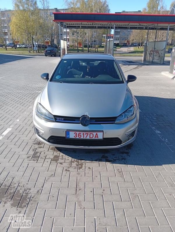 Pelēks Volkswagen e-Golf 2015 Marijampole, ar dzinēja tilpumu 1.40 L un nobraukumu 251 tūkst. km par 9000 €, foto 8 vietnē AUTOMOTO.COM.LV
