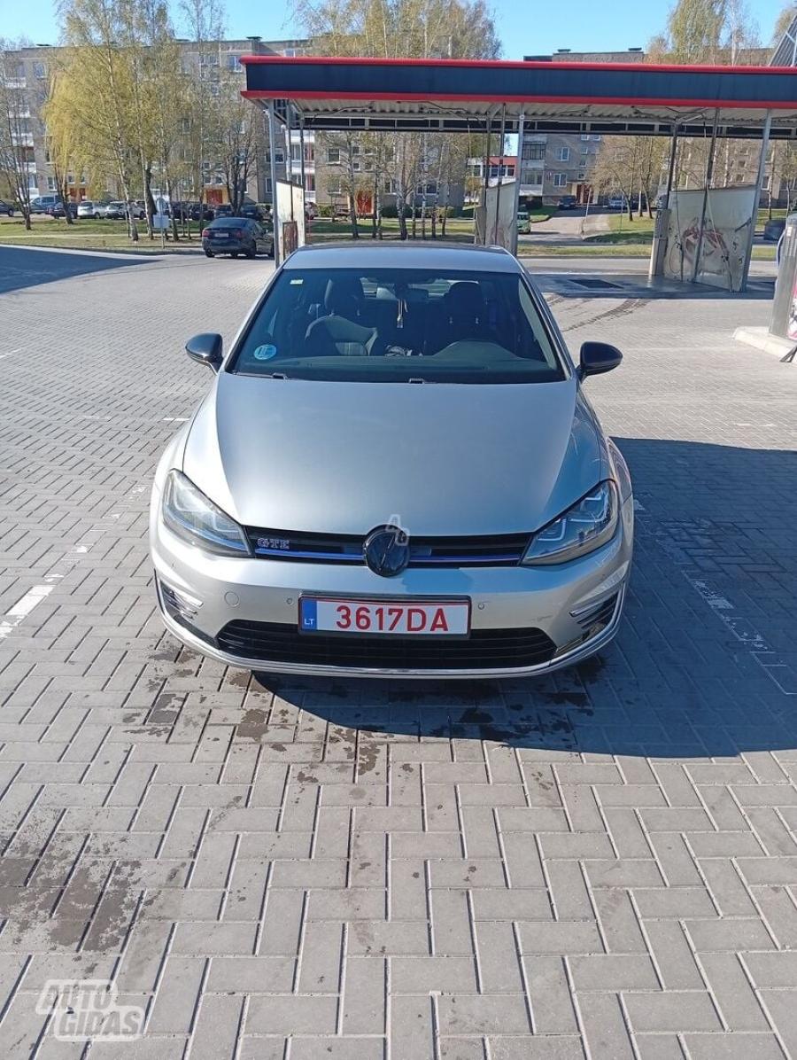 Grey Volkswagen e-Golf 2015 in Marijampole, with an engine capacity of 1.40 L and mileage of 251 thousand km for 9000 €, photo 9 on AUTOMOTO.COM.LV