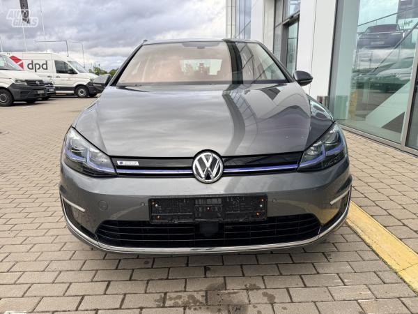 Pelēks Volkswagen e-Golf 2018 Viļņa, ar dzinēja tilpumu 0.00 L un nobraukumu 90 tūkst. km par 10999 €, foto 3 vietnē AUTOMOTO.COM.LV