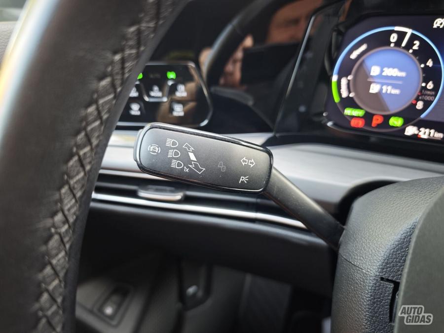 Серый Фольксваген e-Golf 2021 в Вильнюс, объемом двигателя 1.40 л и пробегом 89 тыс. км за 18200 €, фото 18 на AUTOMOTO.COM.LV