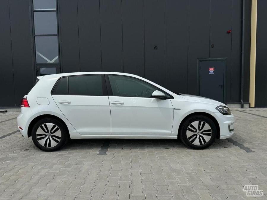 Фольксваген e-Golf 2018 в Клайпеда, объемом двигателя 0.00 л и пробегом 102 тыс. км за 10950 €, фото 5 на AUTOMOTO.COM.LV