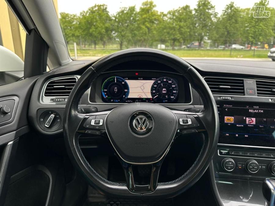 Фольксваген e-Golf 2018 в Клайпеда, объемом двигателя 0.00 л и пробегом 102 тыс. км за 10950 €, фото 10 на AUTOMOTO.COM.LV