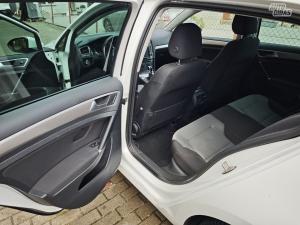 White Volkswagen e-Golf 2015 in Kaunas, with an engine capacity of 0.00 L and mileage of 104 thousand km for 7950 €, photo 12 on AUTOMOTO.COM.LV