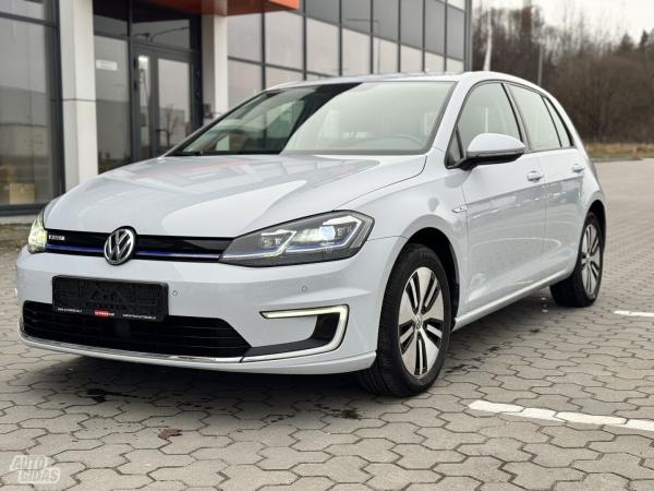 White Volkswagen e-Golf 2018 in Vilnius, with an engine capacity of 0.00 L and mileage of 95 thousand km for 9950 €, photo 3 on AUTOMOTO.COM.LV