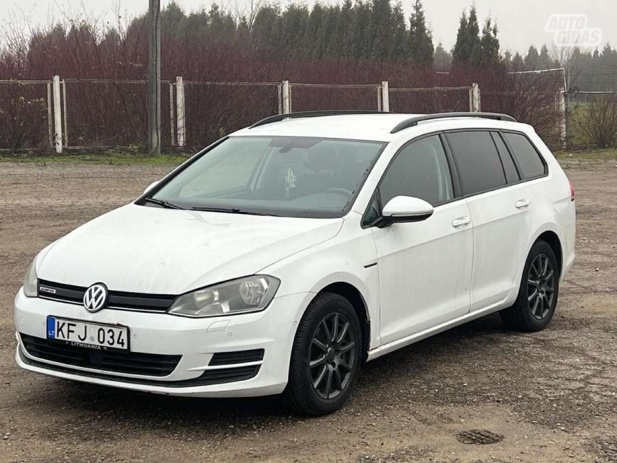 Белый Фольксваген e-Golf 2014 в Кедайняй, объемом двигателя 1.40 л и пробегом 180 тыс. км за 4200 €, фото 1 на AUTOMOTO.COM.LV