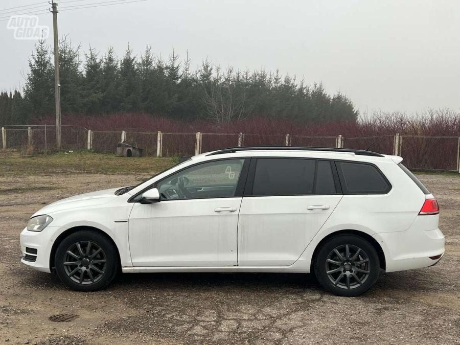Белый Фольксваген e-Golf 2014 в Кедайняй, объемом двигателя 1.40 л и пробегом 180 тыс. км за 4200 €, фото 7 на AUTOMOTO.COM.LV