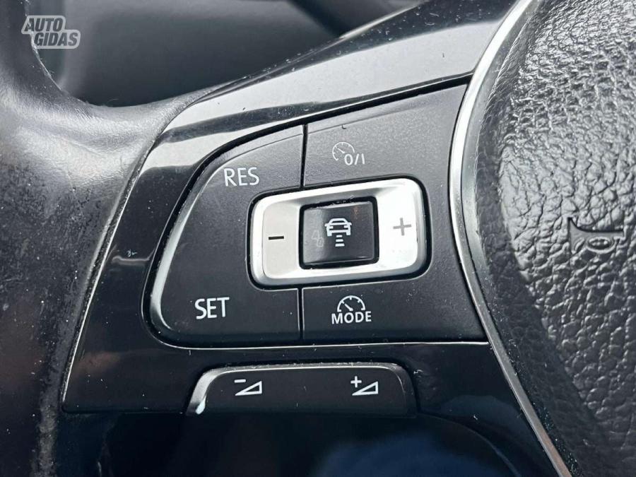 Белый Фольксваген e-Golf 2014 в Кедайняй, объемом двигателя 1.40 л и пробегом 180 тыс. км за 4200 €, фото 20 на AUTOMOTO.COM.LV