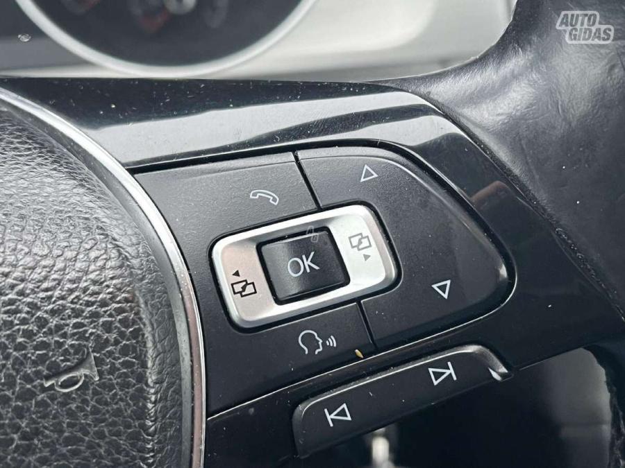 Белый Фольксваген e-Golf 2014 в Кедайняй, объемом двигателя 1.40 л и пробегом 180 тыс. км за 4200 €, фото 21 на AUTOMOTO.COM.LV