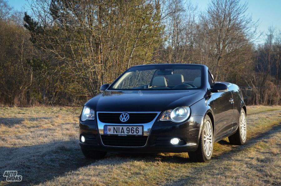 Melns Volkswagen Eos 2006 Kauņa, ar dzinēja tilpumu 2.00 L un nobraukumu 323 tūkst. km par 3799 €, foto 5 vietnē AUTOMOTO.COM.LV
