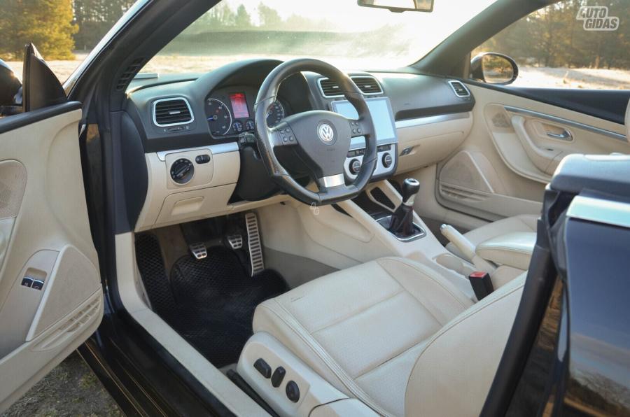 Melns Volkswagen Eos 2006 Kauņa, ar dzinēja tilpumu 2.00 L un nobraukumu 323 tūkst. km par 3799 €, foto 9 vietnē AUTOMOTO.COM.LV