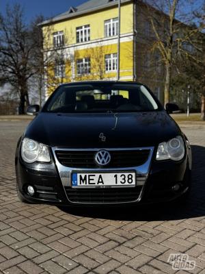Melns Volkswagen Eos 2006 Marijampole, ar dzinēja tilpumu 2.00 L un nobraukumu 305 tūkst. km par 3900 €, foto 3 vietnē AUTOMOTO.COM.LV
