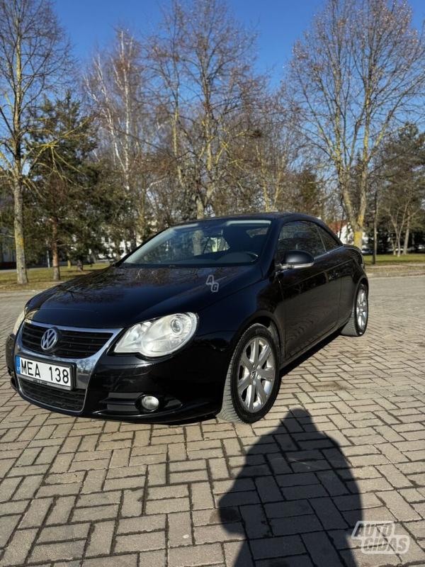 Melns Volkswagen Eos 2006 Marijampole, ar dzinēja tilpumu 2.00 L un nobraukumu 305 tūkst. km par 3900 €, foto 3 vietnē AUTOMOTO.COM.LV