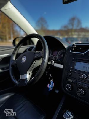 Melns Volkswagen Eos 2006 Marijampole, ar dzinēja tilpumu 2.00 L un nobraukumu 305 tūkst. km par 3900 €, foto 11 vietnē AUTOMOTO.COM.LV