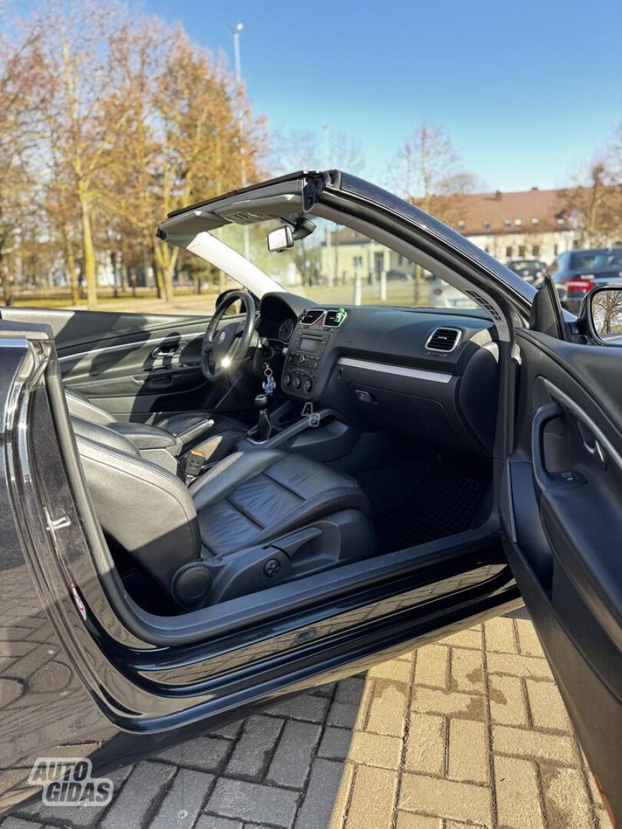 Melns Volkswagen Eos 2006 Marijampole, ar dzinēja tilpumu 2.00 L un nobraukumu 305 tūkst. km par 3900 €, foto 13 vietnē AUTOMOTO.COM.LV