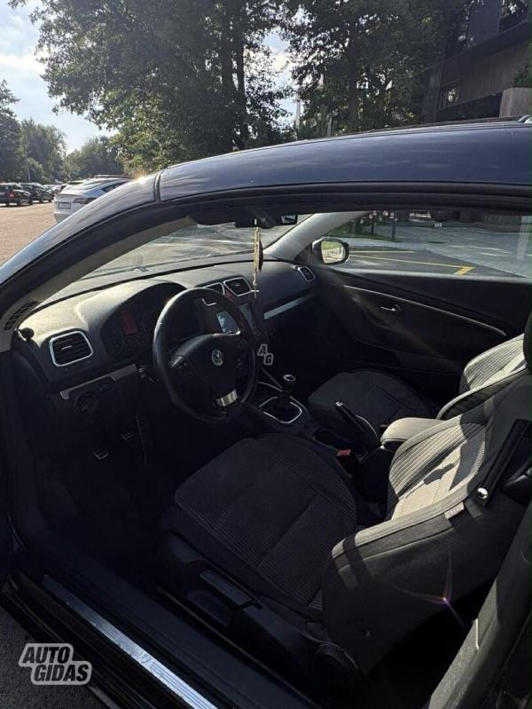 Melns Volkswagen Eos 2006 Klaipėda, ar dzinēja tilpumu 2.00 L un nobraukumu 262 tūkst. km par 1800 €, foto 7 vietnē AUTOMOTO.COM.LV