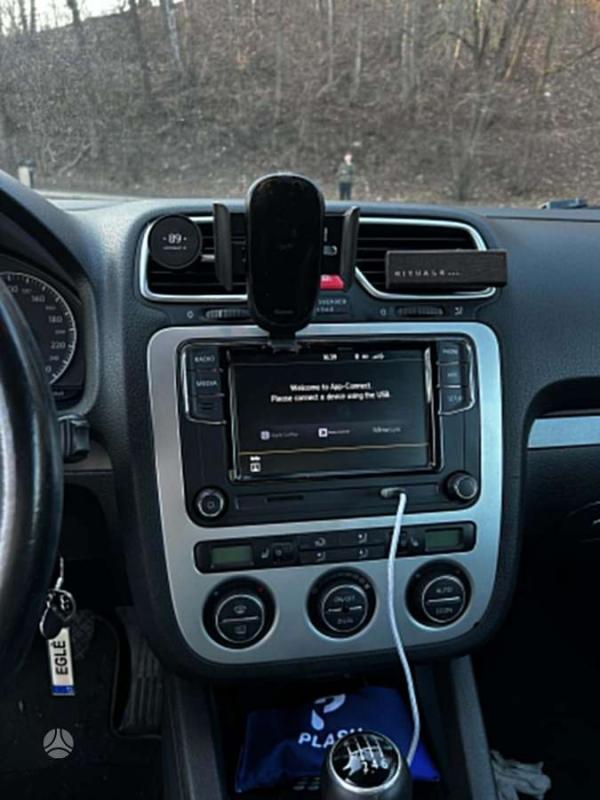 Black Volkswagen Eos 2006 in Kaunas, with an engine capacity of 1.97 L and mileage of 279 thousand km for 3100 €, photo 10 on AUTOMOTO.COM.LV