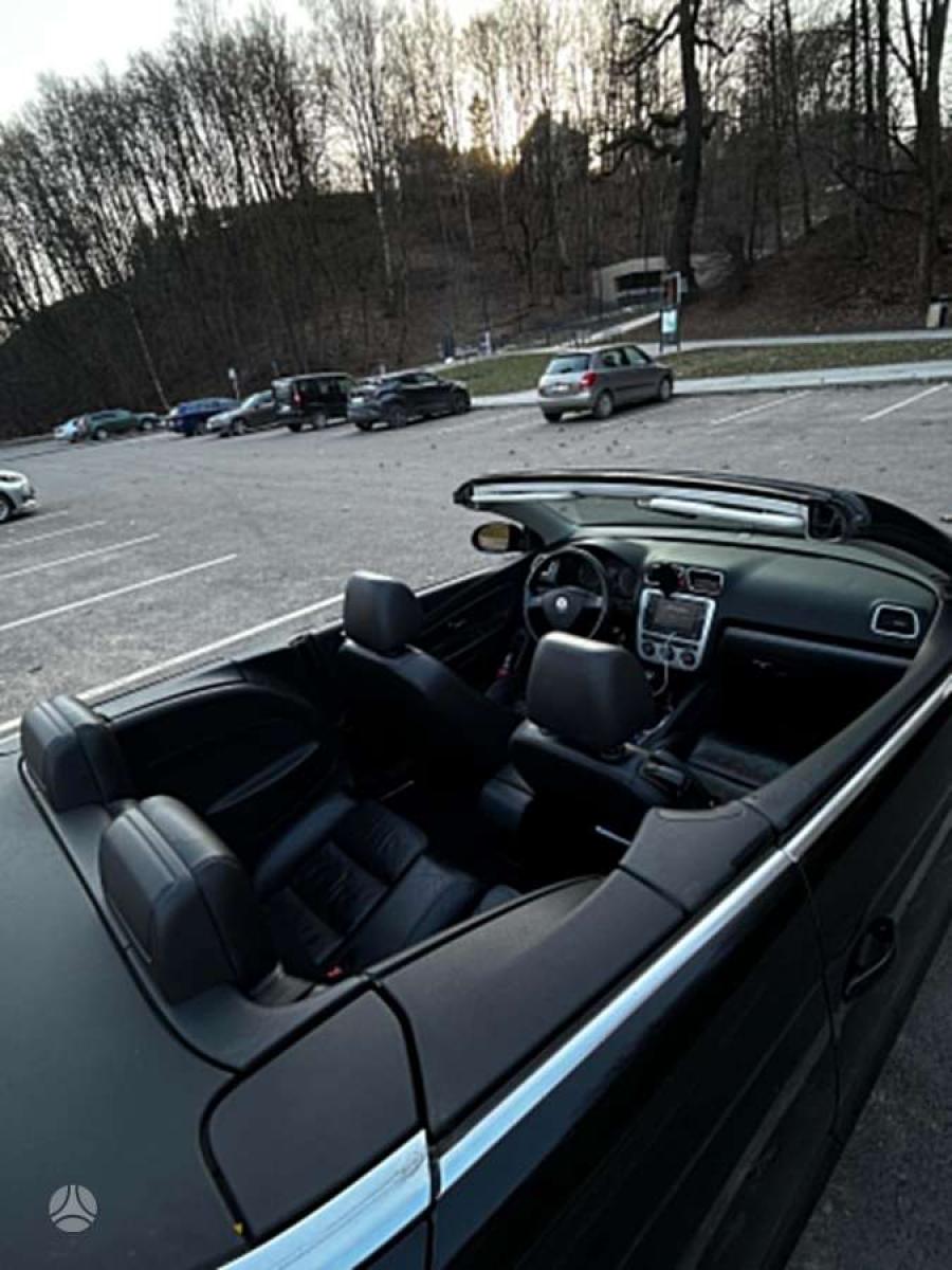 Melns Volkswagen Eos 2006 Kauņa, ar dzinēja tilpumu 1.97 L un nobraukumu 279 tūkst. km par 3100 €, foto 18 vietnē AUTOMOTO.COM.LV