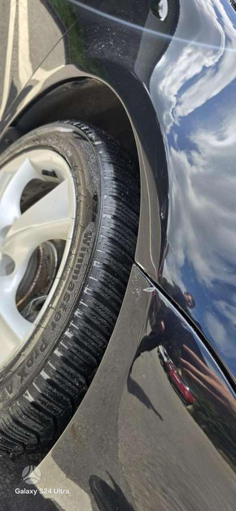 Melns Volkswagen Eos 2006 Kauņa, ar dzinēja tilpumu 2.00 L un nobraukumu 186 tūkst. km par 3400 €, foto 4 vietnē AUTOMOTO.COM.LV