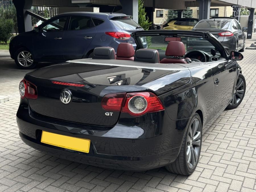 Black Volkswagen Eos 2006 in Kaunas, with an engine capacity of 2.00 L and mileage of 190 thousand km for 1750 €, photo 10 on AUTOMOTO.COM.LV