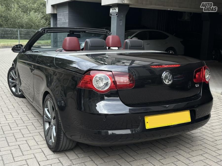 Black Volkswagen Eos 2006 in Kaunas, with an engine capacity of 2.00 L and mileage of 190 thousand km for 1750 €, photo 11 on AUTOMOTO.COM.LV