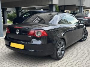 Black Volkswagen Eos 2006 in Kaunas, with an engine capacity of 2.00 L and mileage of 190 thousand km for 1750 €, photo 13 on AUTOMOTO.COM.LV