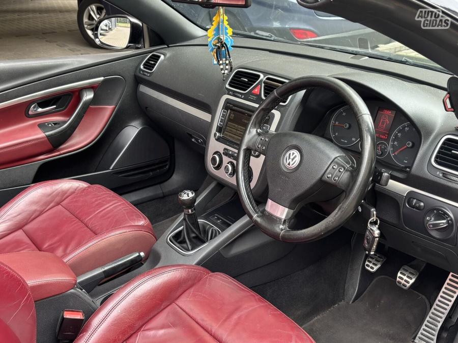 Black Volkswagen Eos 2006 in Kaunas, with an engine capacity of 2.00 L and mileage of 190 thousand km for 1750 €, photo 18 on AUTOMOTO.COM.LV