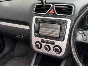 Black Volkswagen Eos 2006 in Kaunas, with an engine capacity of 2.00 L and mileage of 190 thousand km for 1750 €, photo 19 on AUTOMOTO.COM.LV