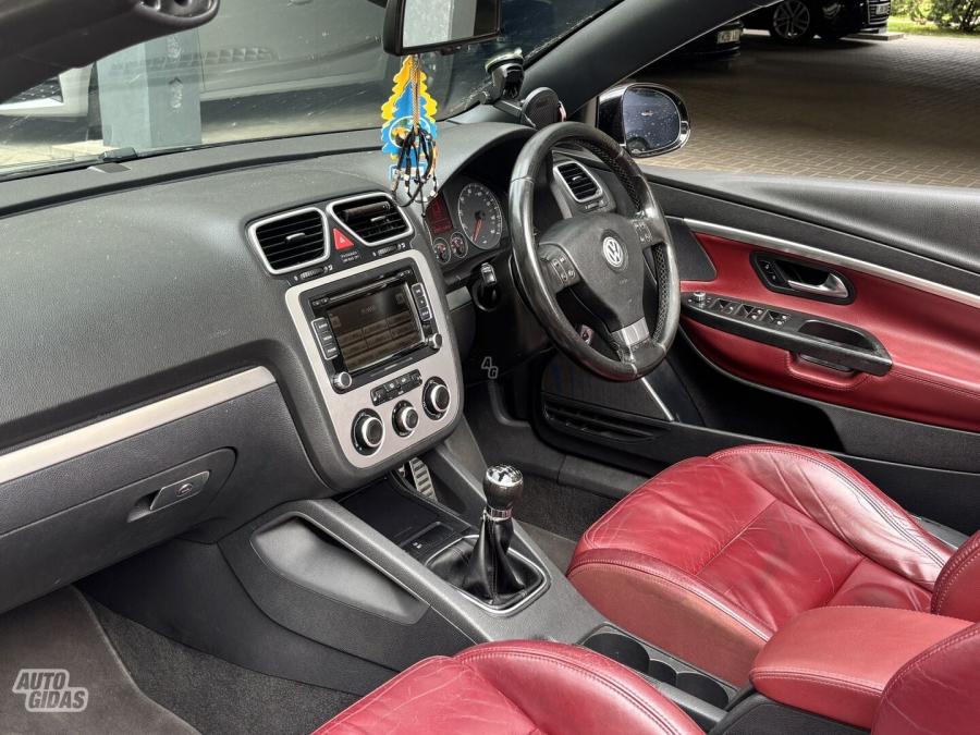 Black Volkswagen Eos 2006 in Kaunas, with an engine capacity of 2.00 L and mileage of 190 thousand km for 1750 €, photo 21 on AUTOMOTO.COM.LV
