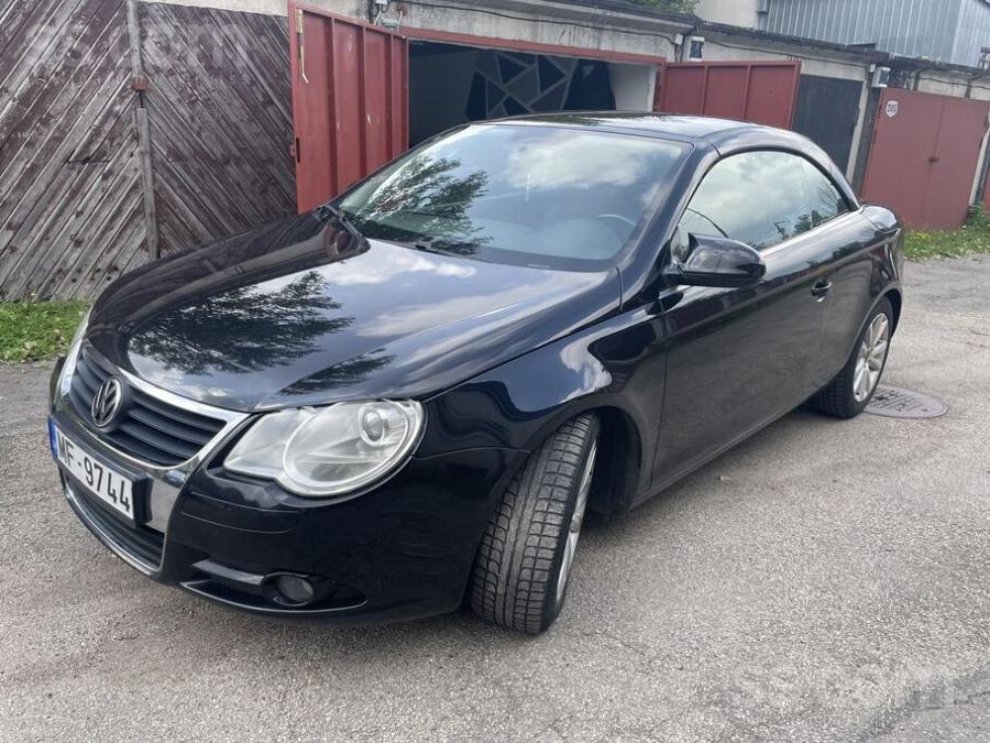 Melns Volkswagen Eos 2006 Rīga, ar dzinēja tilpumu 2.00 L un nobraukumu 306 tūkst. km par 2780 €, foto 3 vietnē AUTOMOTO.COM.LV