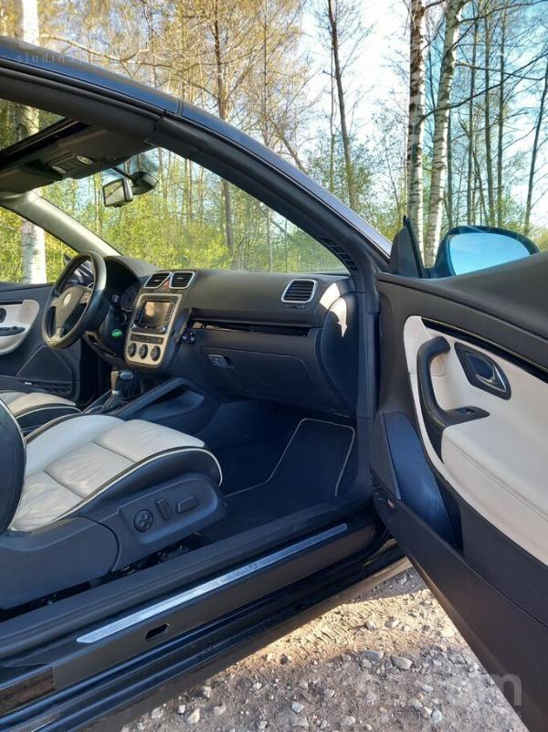 Black Volkswagen Eos 2007 in Riga, with an engine capacity of 2.00 L and mileage of 262 thousand km for 2550 €, photo 4 on AUTOMOTO.COM.LV