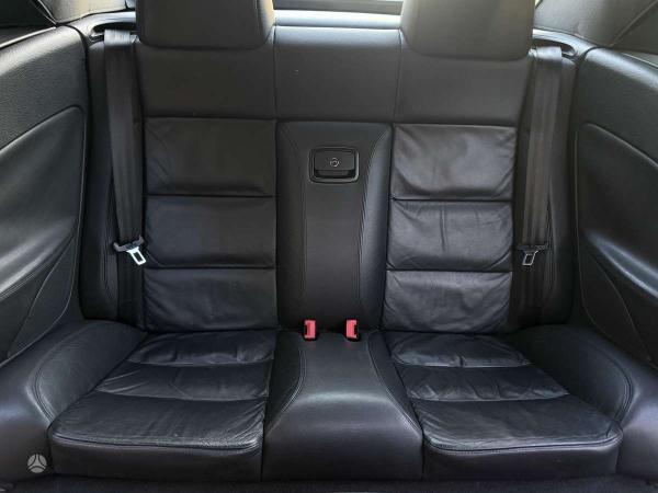Black Volkswagen Eos 2007 in Panevezys, with an engine capacity of 1.98 L and mileage of 175 thousand km for 2999 €, photo 9 on AUTOMOTO.COM.LV