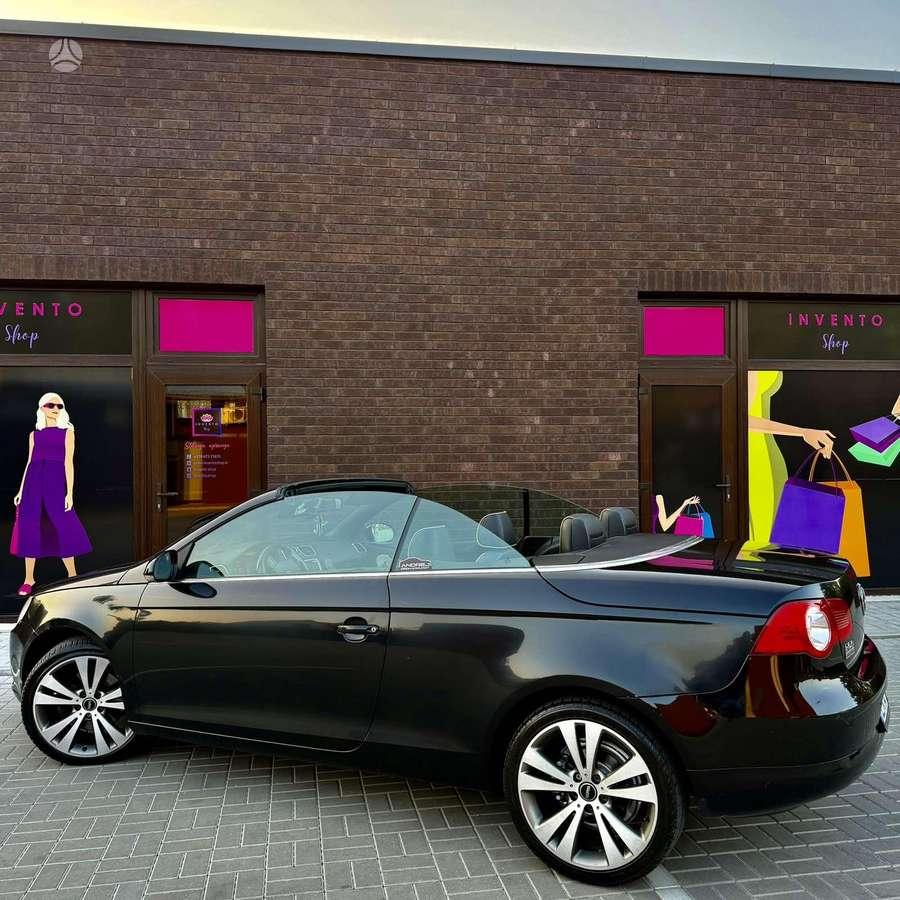 Melns Volkswagen Eos 2007 Kaišiadorys, ar dzinēja tilpumu 2.00 L un nobraukumu 313 tūkst. km par 3450 €, foto 4 vietnē AUTOMOTO.COM.LV