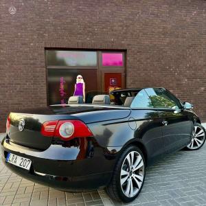 Melns Volkswagen Eos 2007 Kaišiadorys, ar dzinēja tilpumu 2.00 L un nobraukumu 313 tūkst. km par 3450 €, foto 7 vietnē AUTOMOTO.COM.LV