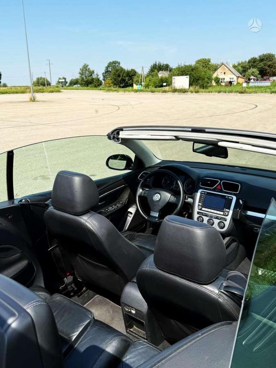 Melns Volkswagen Eos 2007 Raseiniai, ar dzinēja tilpumu 1.97 L un nobraukumu 312 tūkst. km par 4200 €, foto 12 vietnē AUTOMOTO.COM.LV