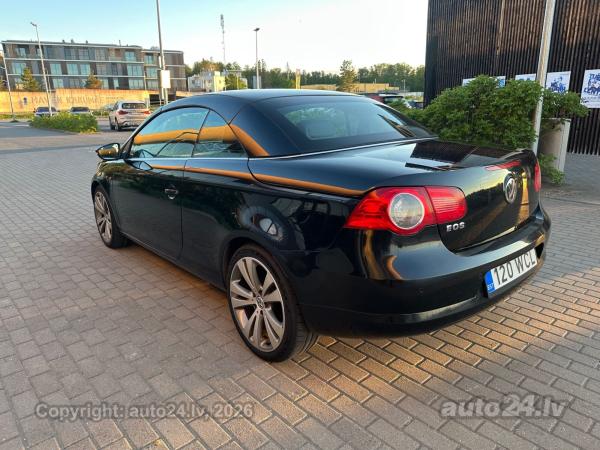Black Volkswagen Eos 2008 in Tallinn, with an engine capacity of 2.00 L and mileage of 204 thousand km for 6499 €, photo 4 on AUTOMOTO.COM.LV