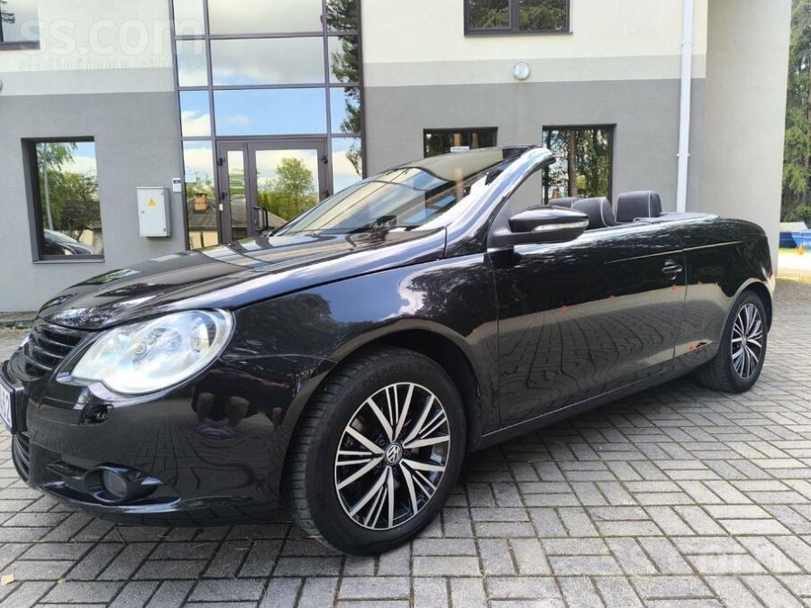 Black Volkswagen Eos 2008 in Valmiera, with an engine capacity of 2.00 L and mileage of 260 thousand km for 5650 €, photo 3 on AUTOMOTO.COM.LV