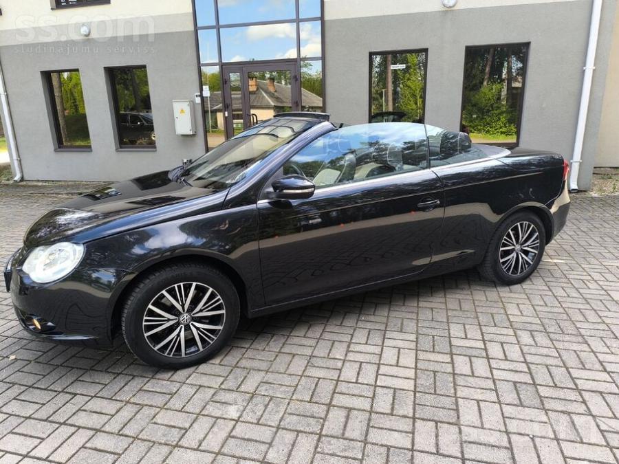 Black Volkswagen Eos 2008 in Valmiera, with an engine capacity of 2.00 L and mileage of 260 thousand km for 5650 €, photo 20 on AUTOMOTO.COM.LV