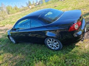 Melns Volkswagen Eos 2008 Rīga, ar dzinēja tilpumu 2.00 L un nobraukumu 236 tūkst. km par 3400 €, foto 3 vietnē AUTOMOTO.COM.LV