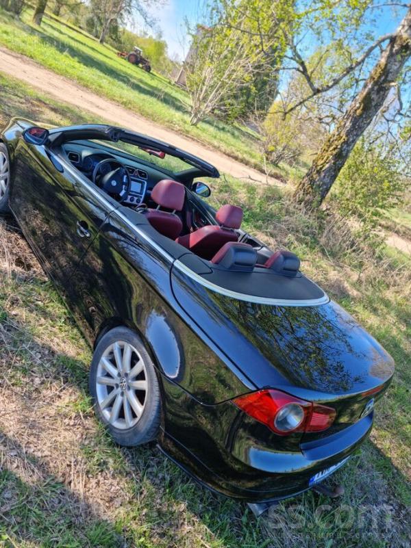 Melns Volkswagen Eos 2008 Rīga, ar dzinēja tilpumu 2.00 L un nobraukumu 236 tūkst. km par 3400 €, foto 5 vietnē AUTOMOTO.COM.LV