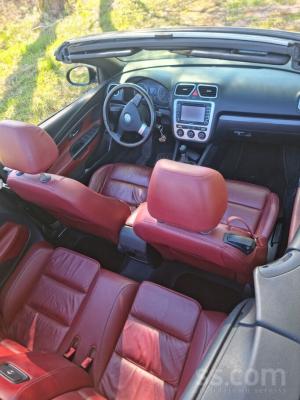 Melns Volkswagen Eos 2008 Rīga, ar dzinēja tilpumu 2.00 L un nobraukumu 236 tūkst. km par 3400 €, foto 8 vietnē AUTOMOTO.COM.LV
