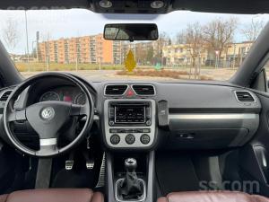 Melns Volkswagen Eos 2008 Rīga, ar dzinēja tilpumu 1.40 L un nobraukumu 256 tūkst. km par 3999 €, foto 8 vietnē AUTOMOTO.COM.LV