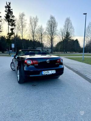 Melns Volkswagen Eos 2008 Šalčininkai, ar dzinēja tilpumu 1.98 L un nobraukumu 196 tūkst. km par 2900 €, foto  vietnē AUTOMOTO.COM.LV