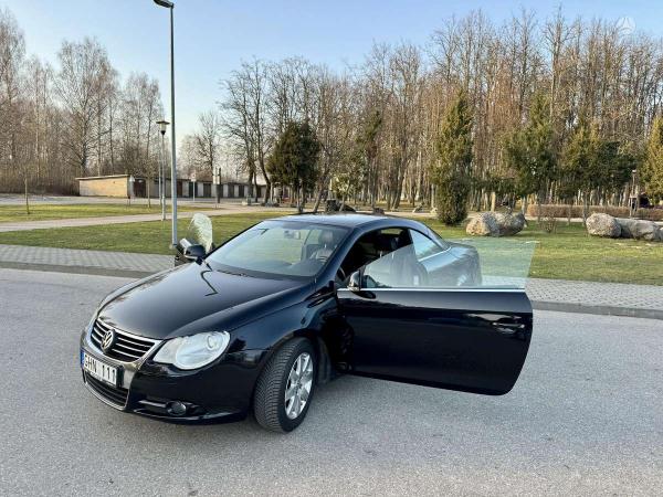 Melns Volkswagen Eos 2008 Šalčininkai, ar dzinēja tilpumu 1.98 L un nobraukumu 196 tūkst. km par 2900 €, foto 7 vietnē AUTOMOTO.COM.LV