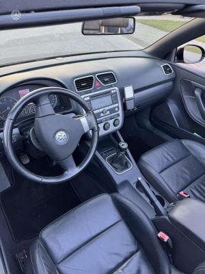 Melns Volkswagen Eos 2008 Šalčininkai, ar dzinēja tilpumu 1.98 L un nobraukumu 196 tūkst. km par 2900 €, foto 9 vietnē AUTOMOTO.COM.LV