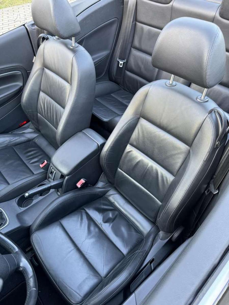 Melns Volkswagen Eos 2008 Šalčininkai, ar dzinēja tilpumu 1.98 L un nobraukumu 196 tūkst. km par 2900 €, foto 10 vietnē AUTOMOTO.COM.LV